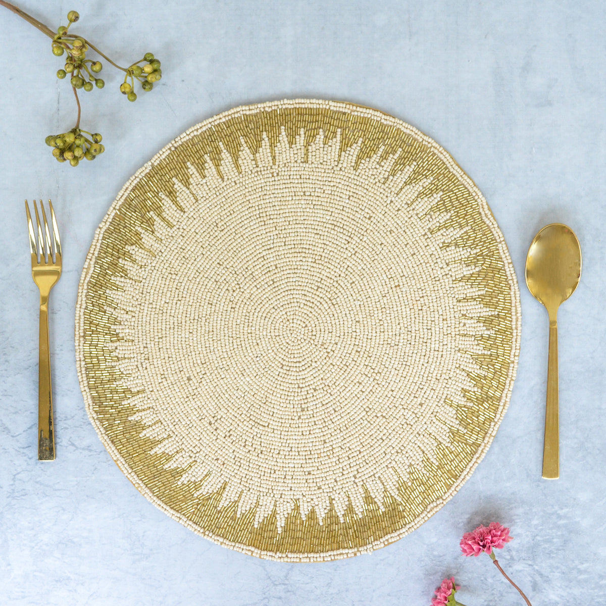 Gold and White Table Mat Online - Premium Table Mat | Nestasia