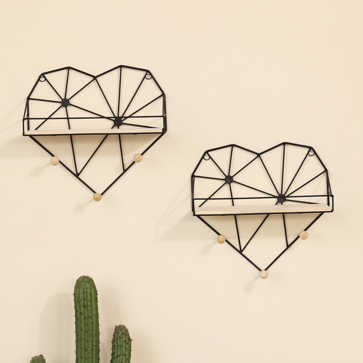 Heart Shelf Black