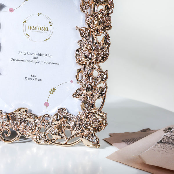 Reminisce Photo Frame