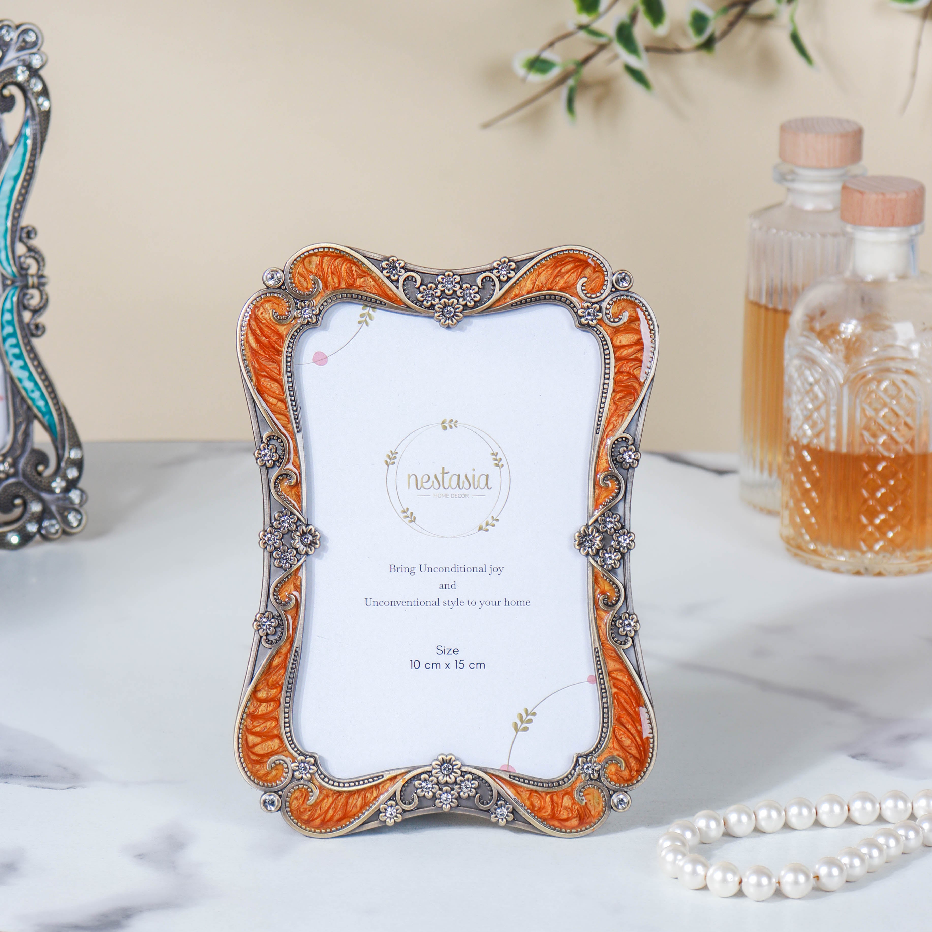 Heirloom Photo Frame Online - Premium Photo Frame | Nestasia
