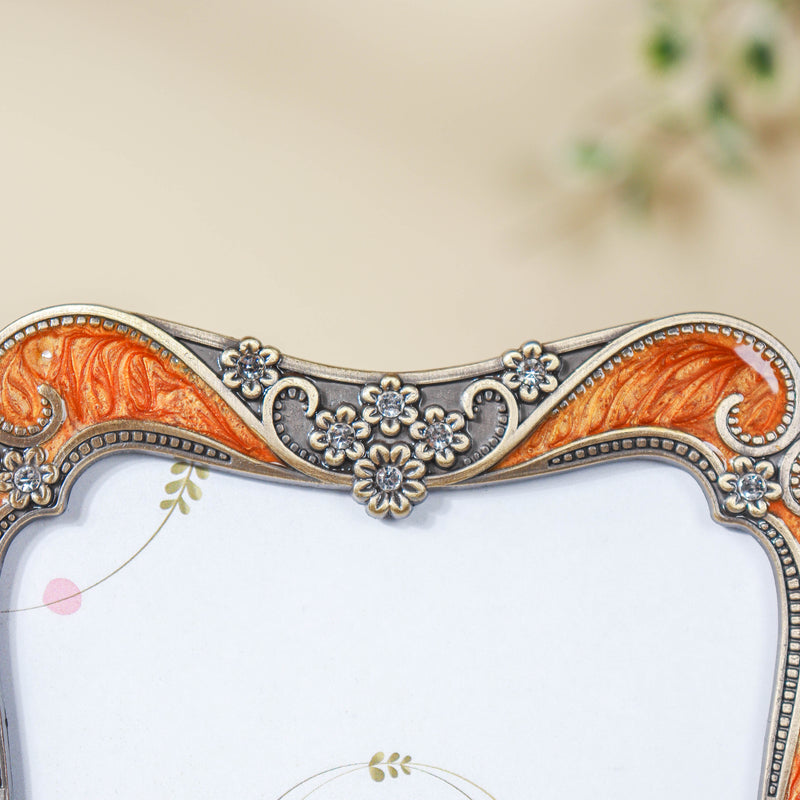 Heirloom Photo Frame Online - Premium Photo Frame | Nestasia