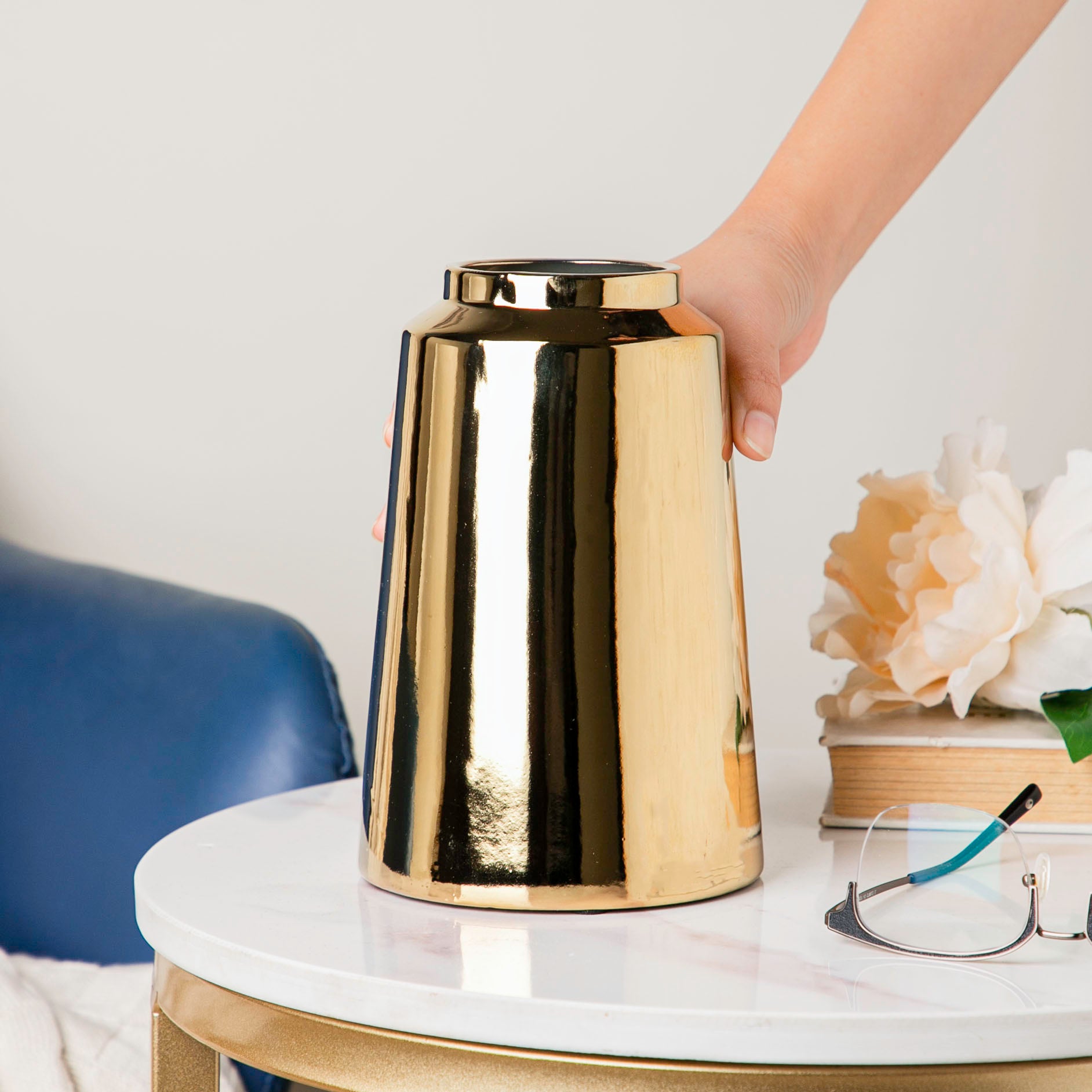 Modern Ceramic Vase Gold