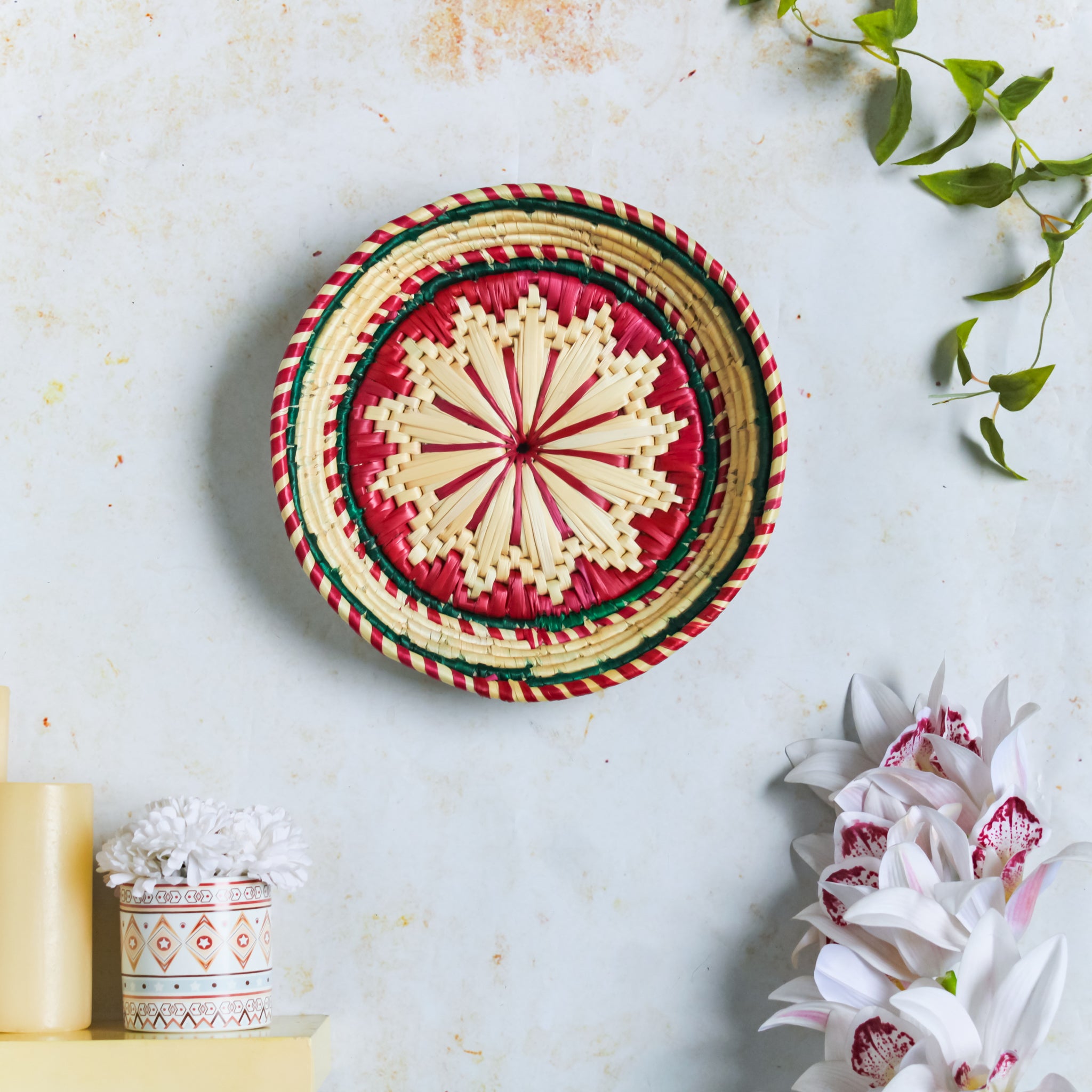 Moonj Wall Decor Plate Online - Premium Wall Decoration | Nestasia