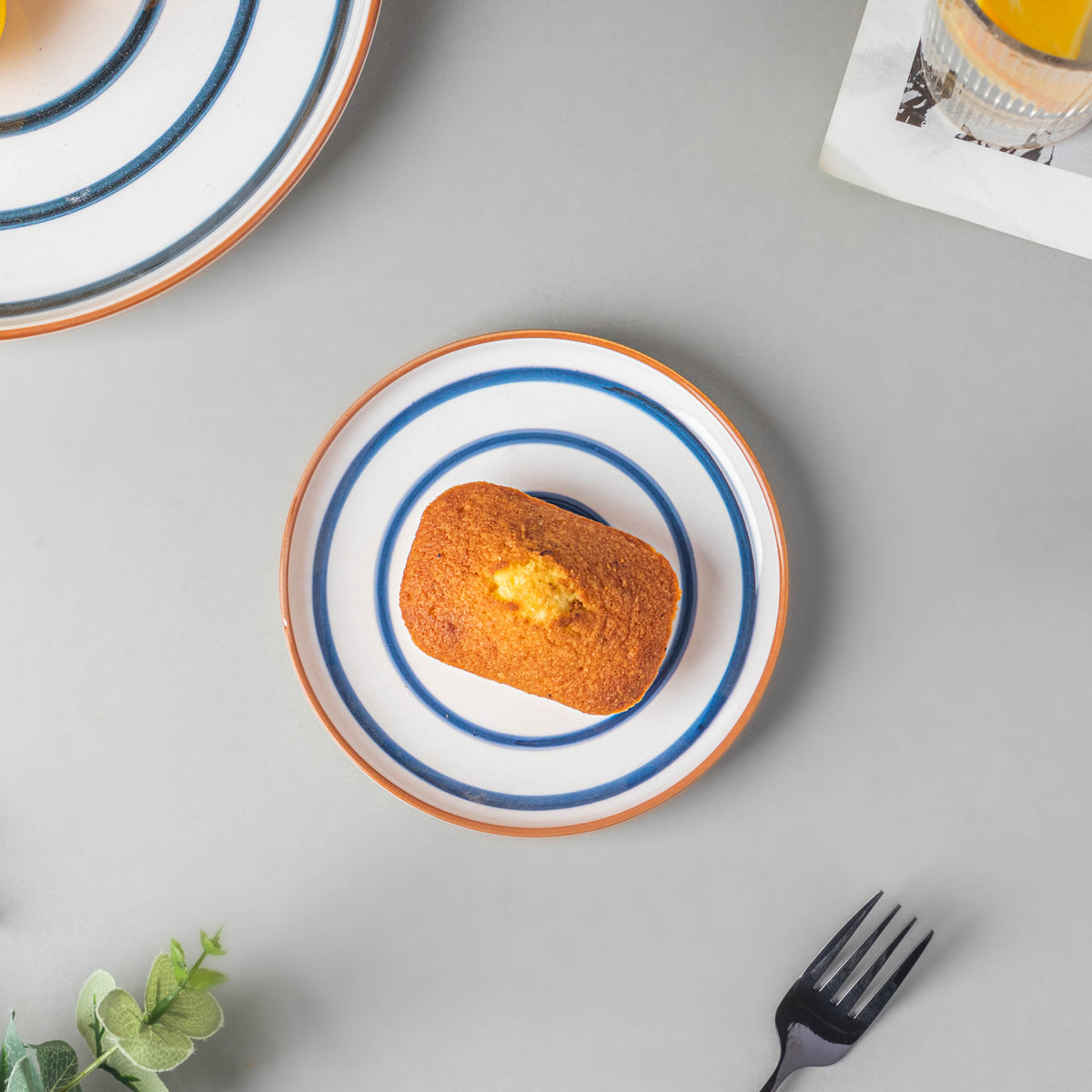 Spiral Snack Plate Blue 6 Inch