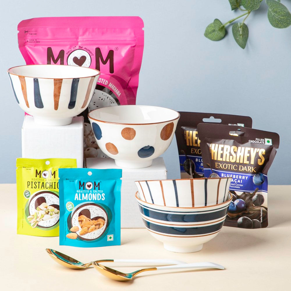 Crunchy Munchy Meraki Festive Hamper Set Of 11 Online - Premium Gift ...
