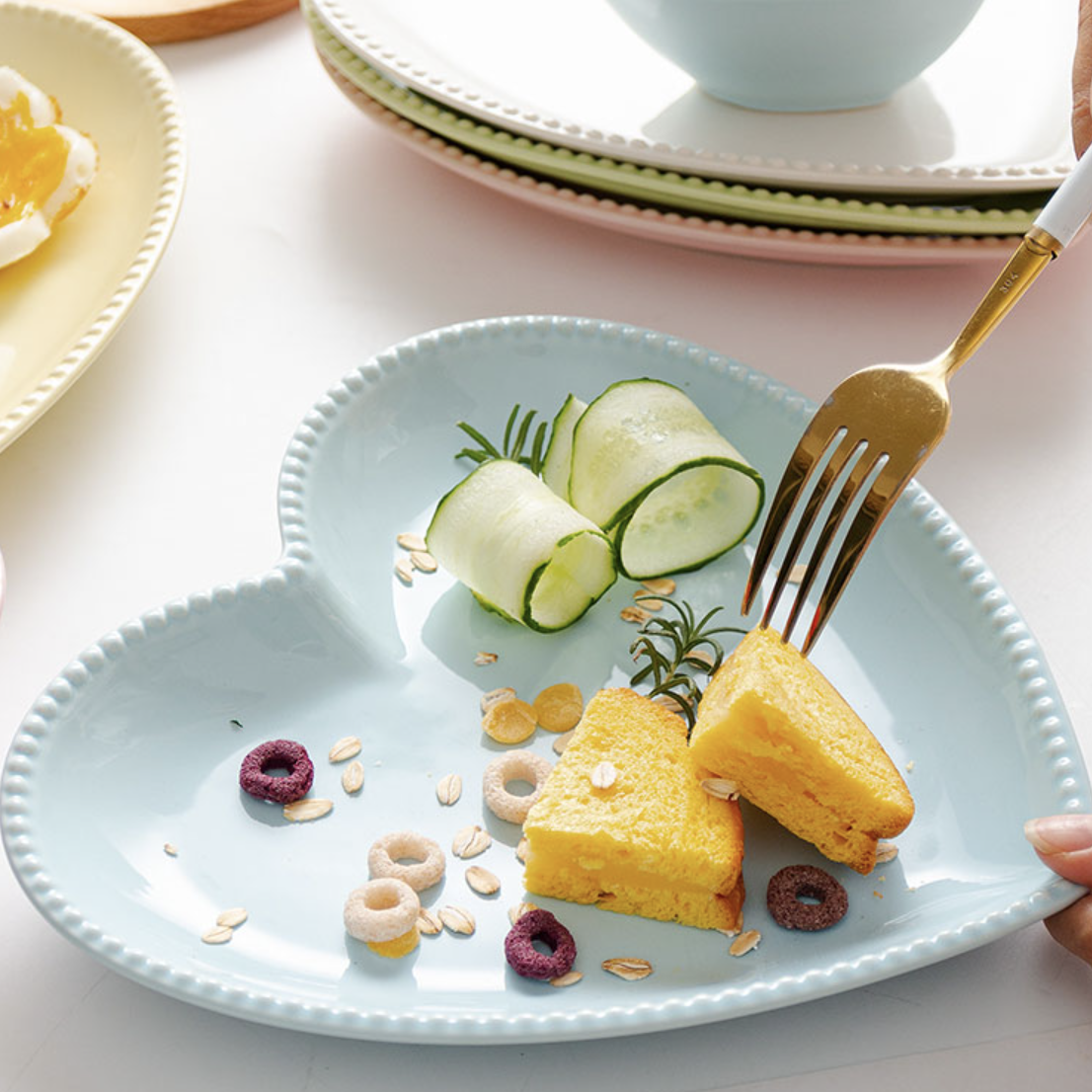 Blue Muffin Snack Plate Online - Premium Snack Plate | Nestasia