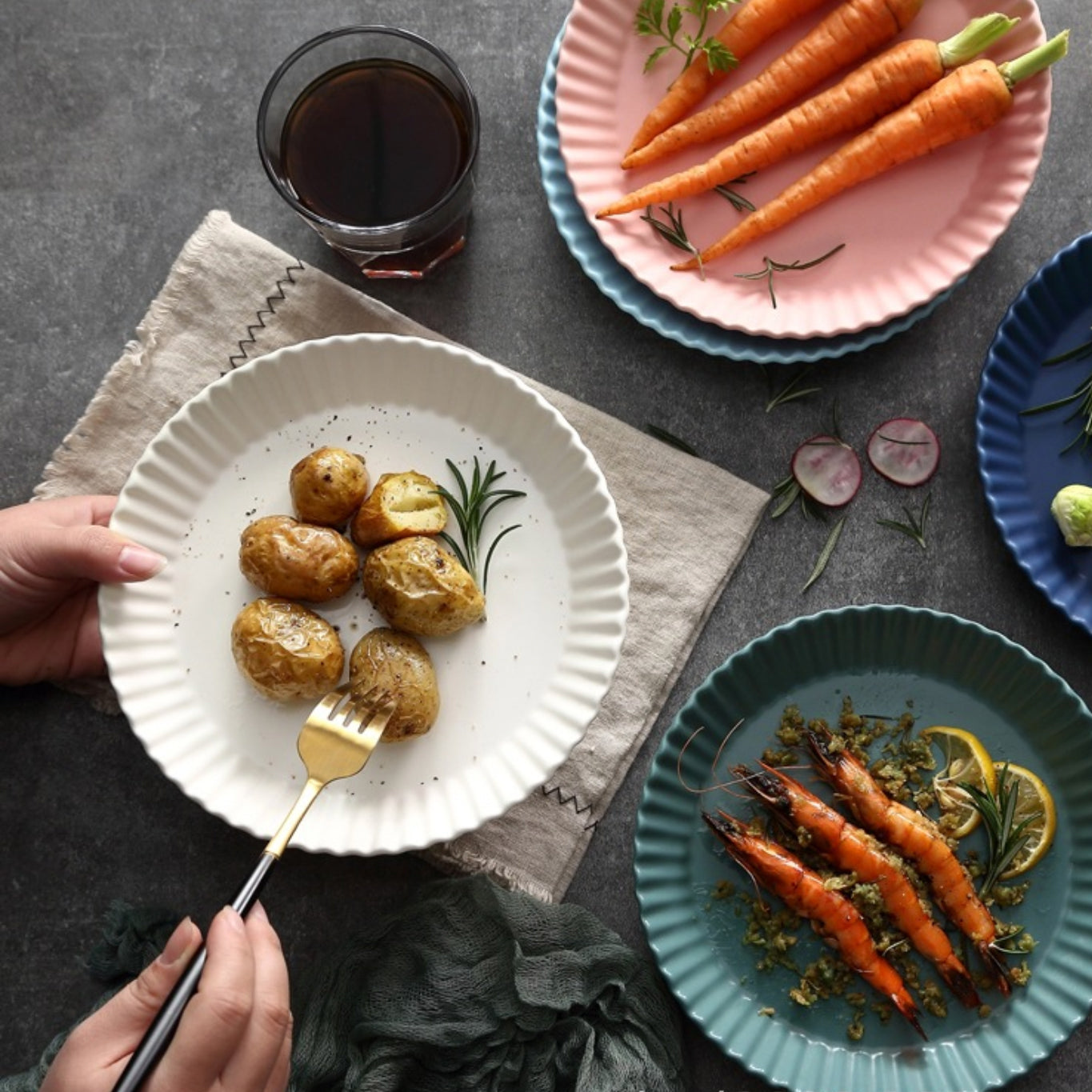 Round Snack Plate