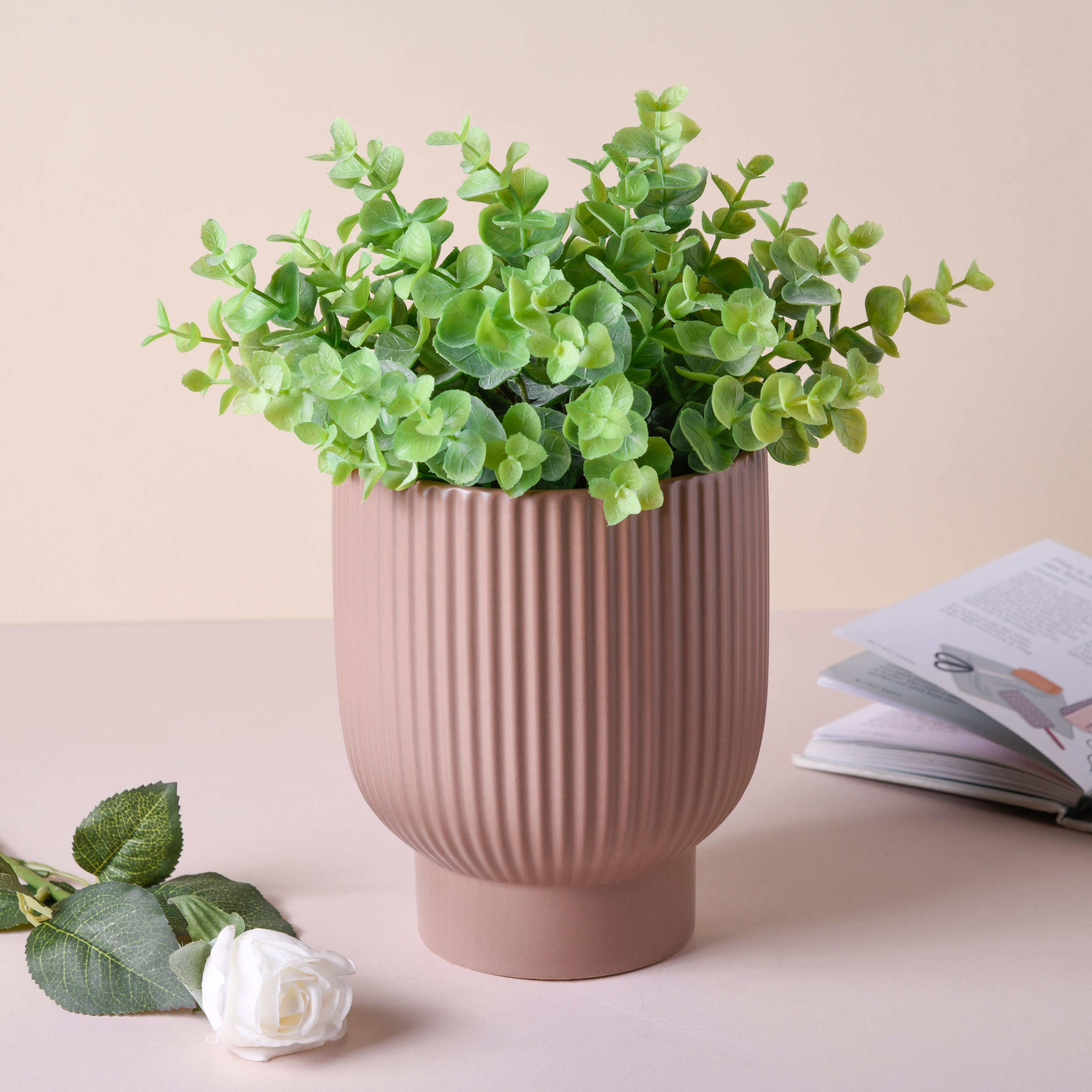 Handmade Ceramic Plant Pot Online - Premium Vase | Nestasia
