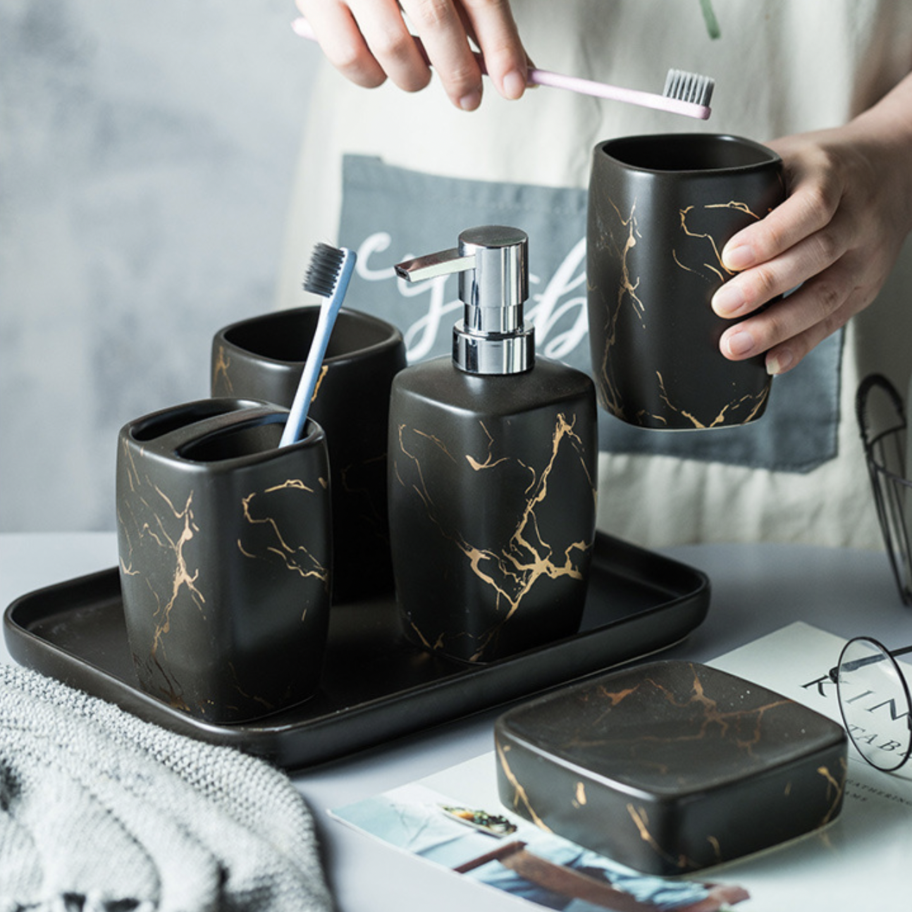 Black Designer Bath Set Online - Premium Bath Set | Nestasia