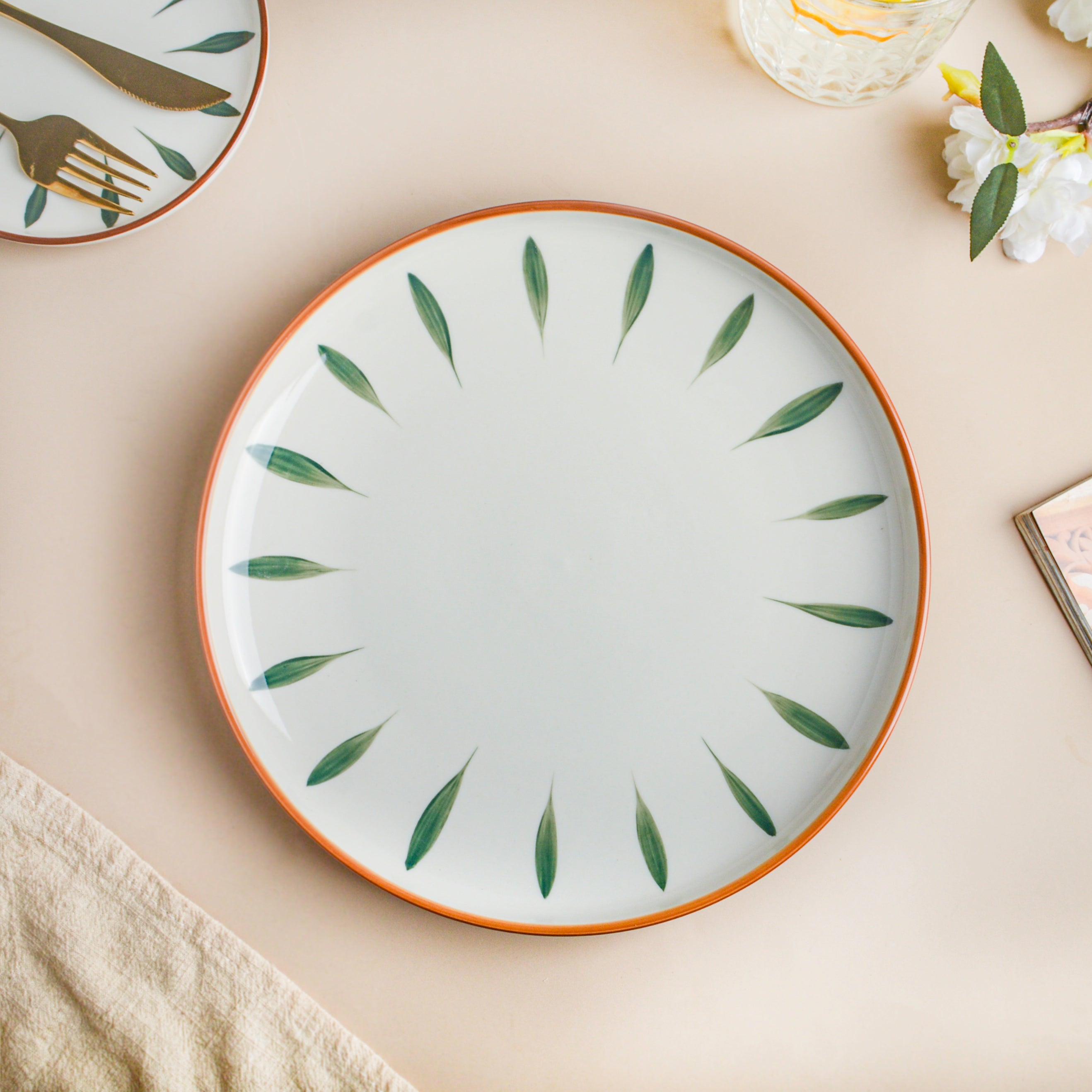 Teardrop Dinner Plate Green 10 Inch Online - Premium Dinner Plate ...