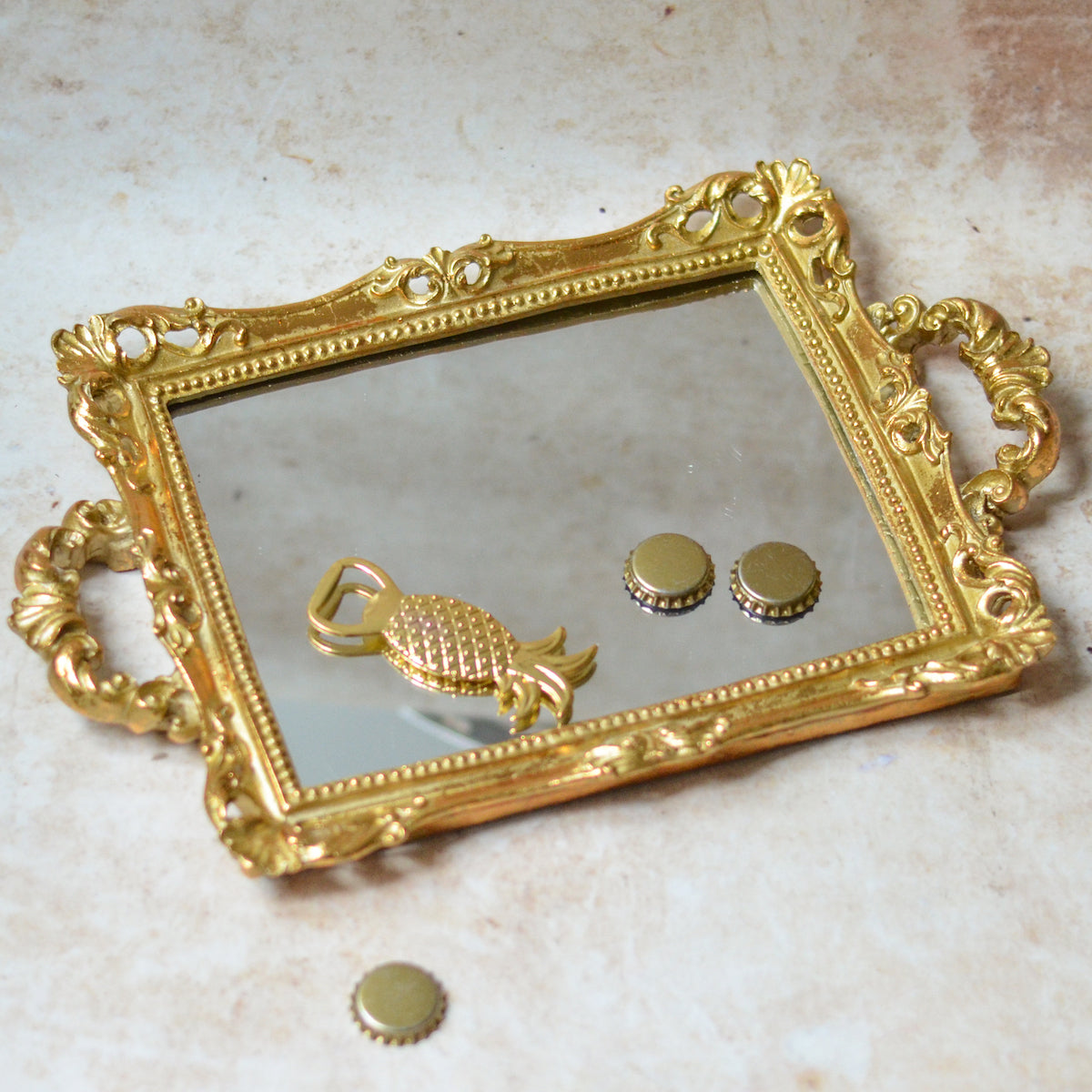 Gold Tray Online - Premium Tray | Nestasia