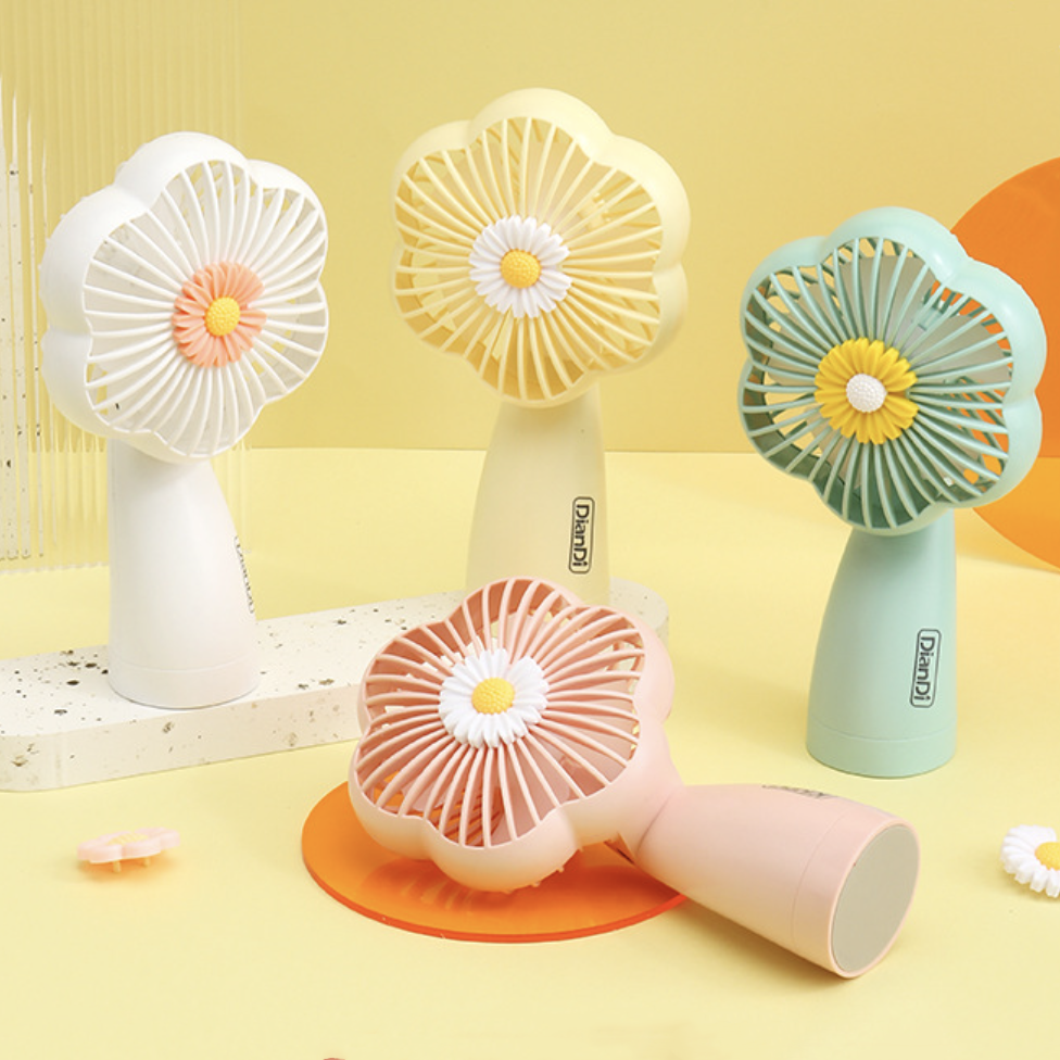 Flower USB Fan Online - Premium Rechargeable Fan | Nestasia