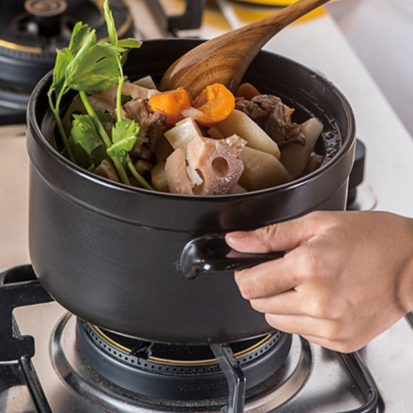 Black Cooking Pot