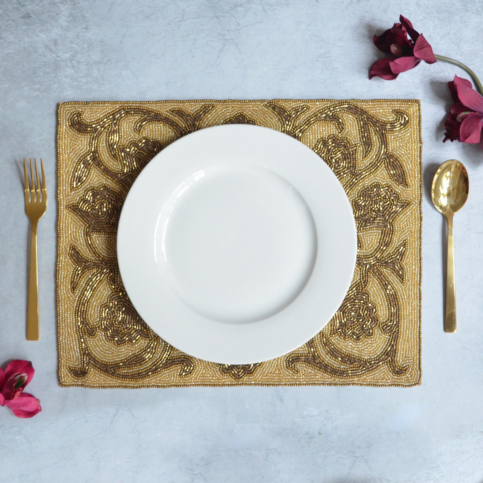Beads Gold Rectangle Table Mat Online - Premium Table Mat | Nestasia